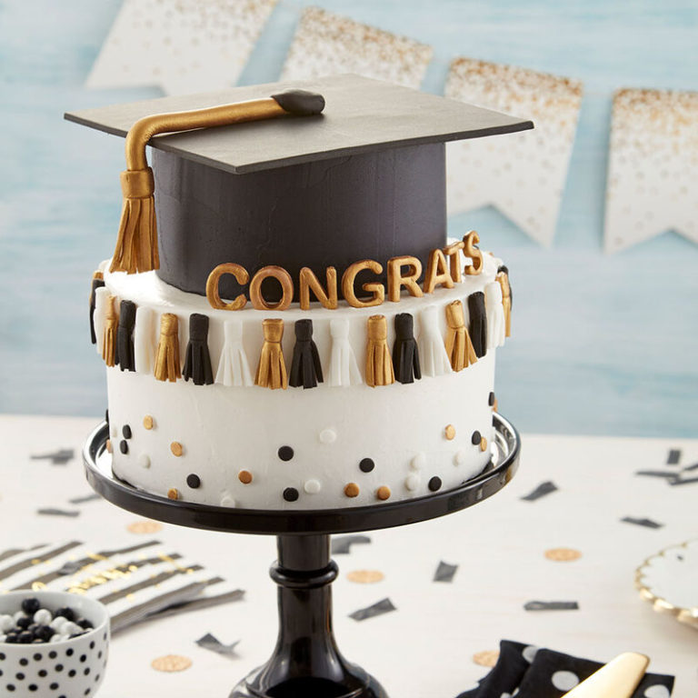 10 Easy Graduation Party Food Ideas - Fabulessly Frugal