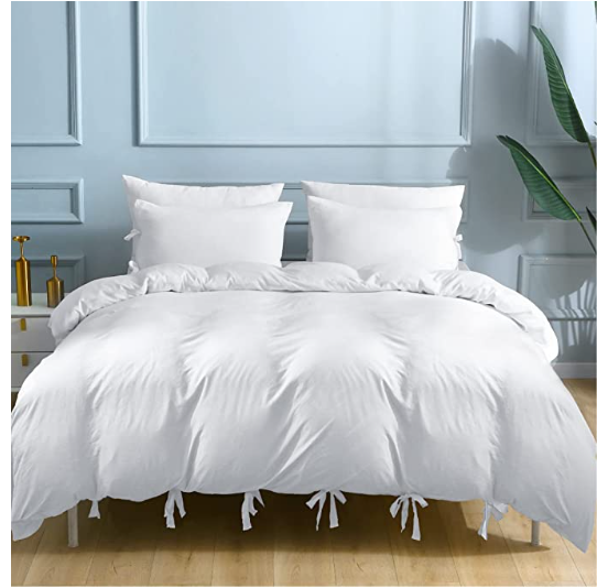 Update Your Bedding With This Pretty 3-Piece Duvet Set, Just $19.99 ...